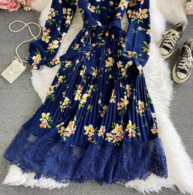 Vintage Fashion Temperament Floral V-neck Lace Patchwork Dress on Luulla